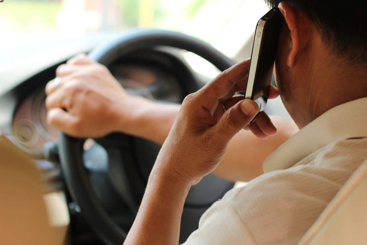 3 Types Of Distracted Driving - Strong Law Offices